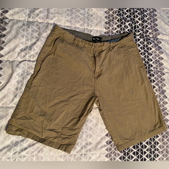 burnside | Shorts | Burnside Tan Kaki Shorts | Poshmark